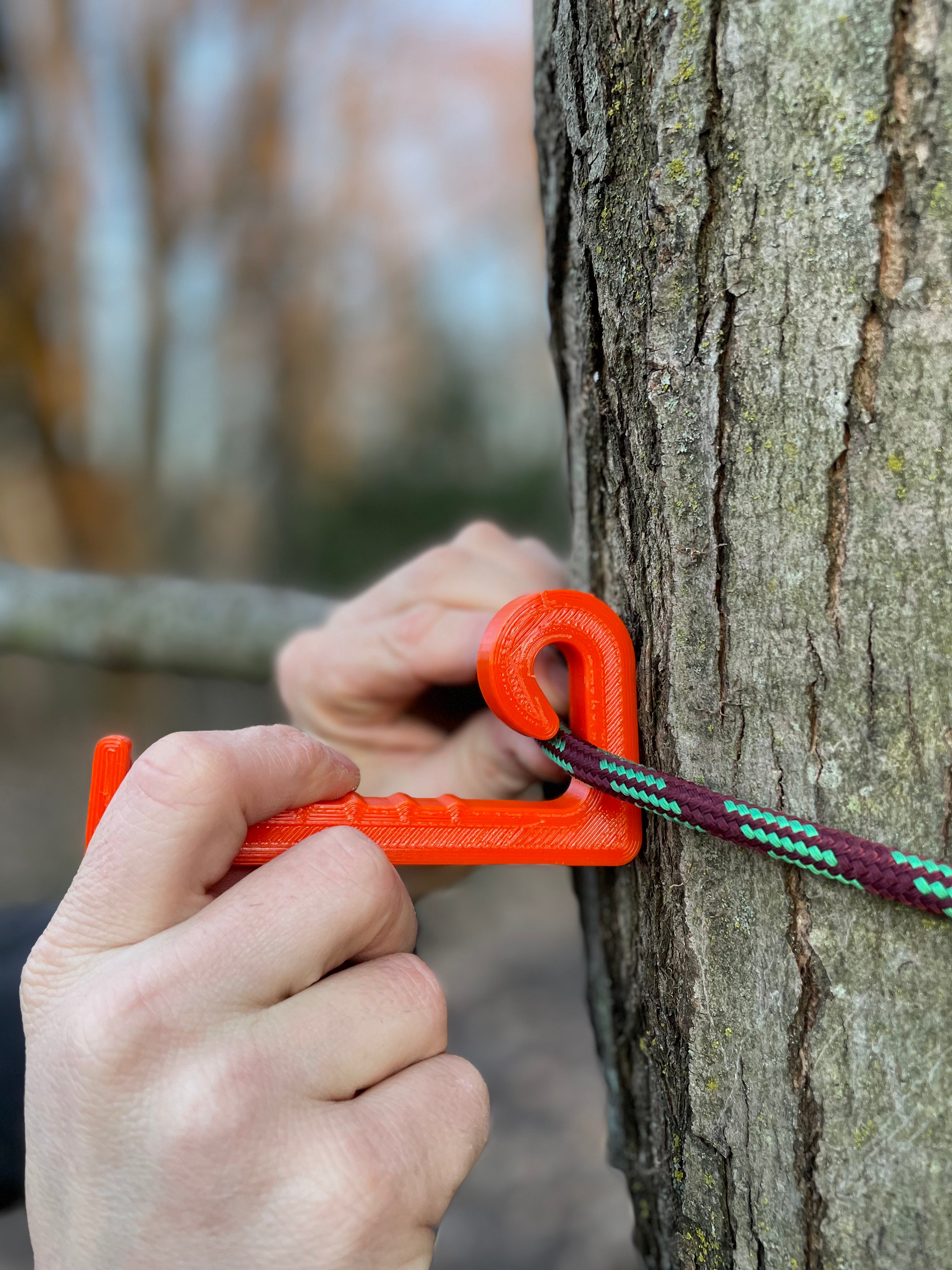 Tether Bow Hanger – Genesis 3D Printing, LLC